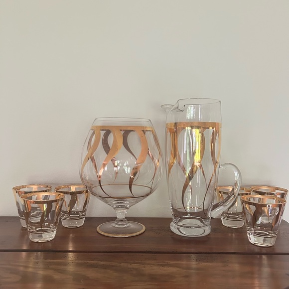 Kitchen | Vintage 5s Dorothy Thorpe Gold Ribbons Mcm Brandy Snifter ...